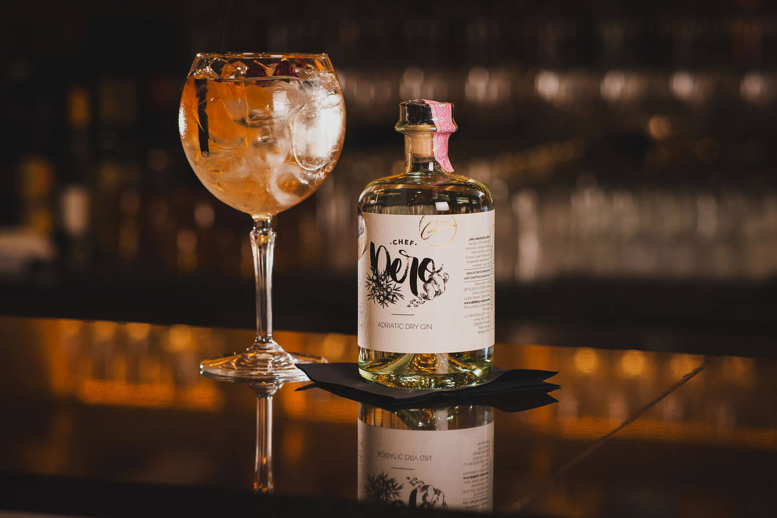 Naslovnica — Level Restaurant